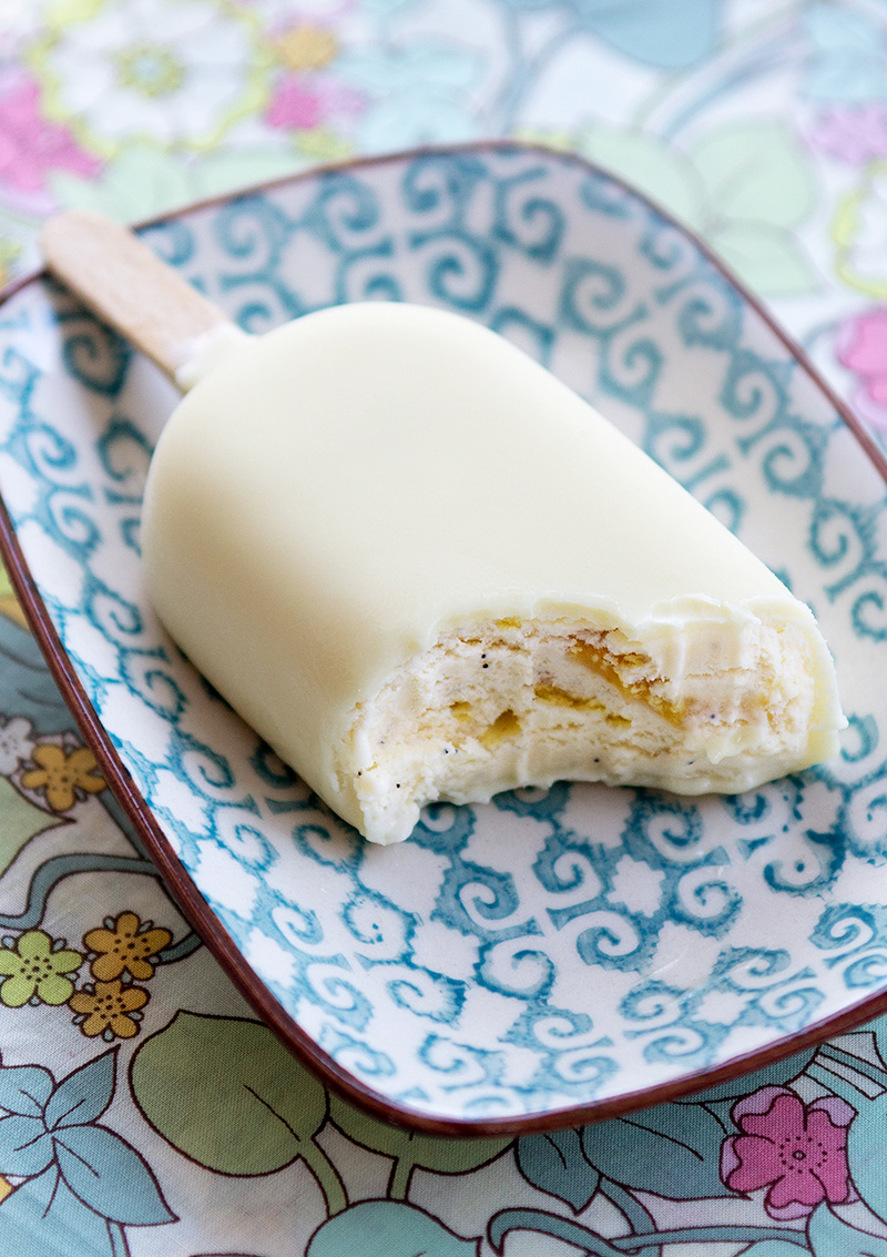 Vaniljglass med passionsfrukt och vit choklad | Krii's Kitchen